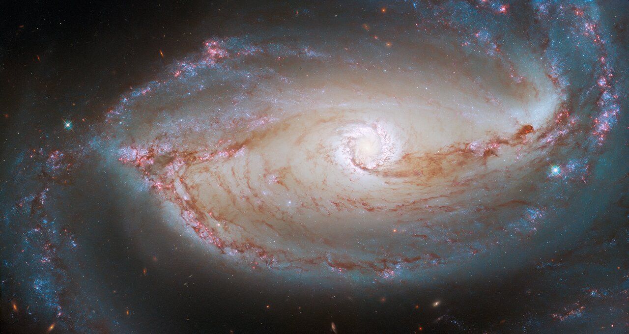 Bildveröffentlichung / Hubble: Das Zentrum von NGC 1097 | astropage.eu
